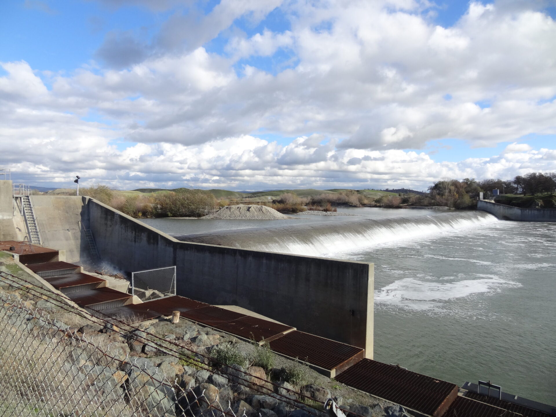 Update on the Proposed Hydropower Project at Daguerre Point Dam: Draft ...
